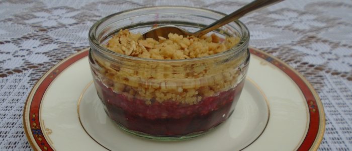 Damson crumble - Stir it up Magazine
